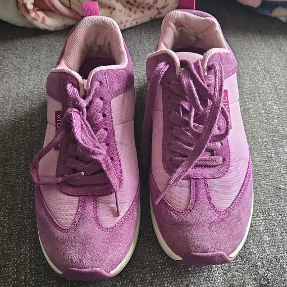 Vionic | Shoes | Vionic Pink Lifestyle Sneakers With Suede And Textile ...